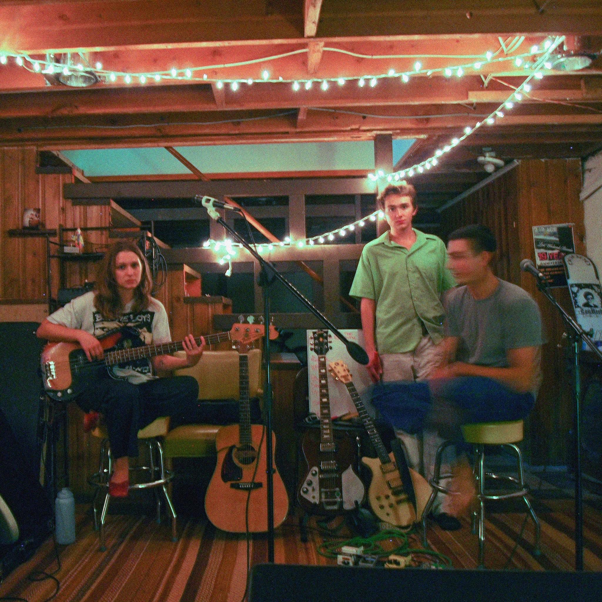 Golomb goes full color on the big-hearted ‘Love’ EP – Matter News