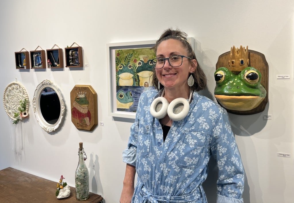 Elizabeth Newell brings her magical world to life in opening of the ...