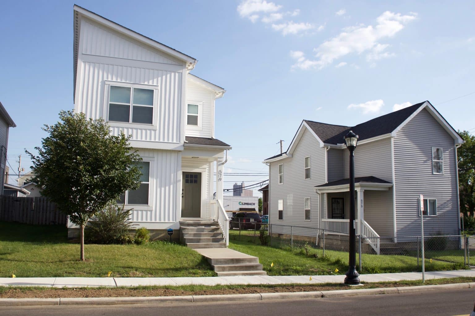 ‘You don’t have to try and con us’: Area Commission meeting reveals ...